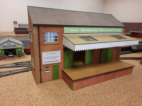 O Gauge Half Relief long loading dock Industrial Building | MMR Models