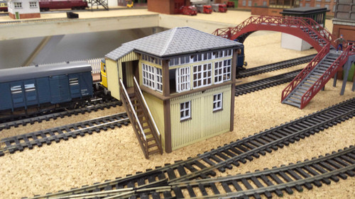 OO Gauge Cheshire Lines Committee Signal Box Kit | MMR Models