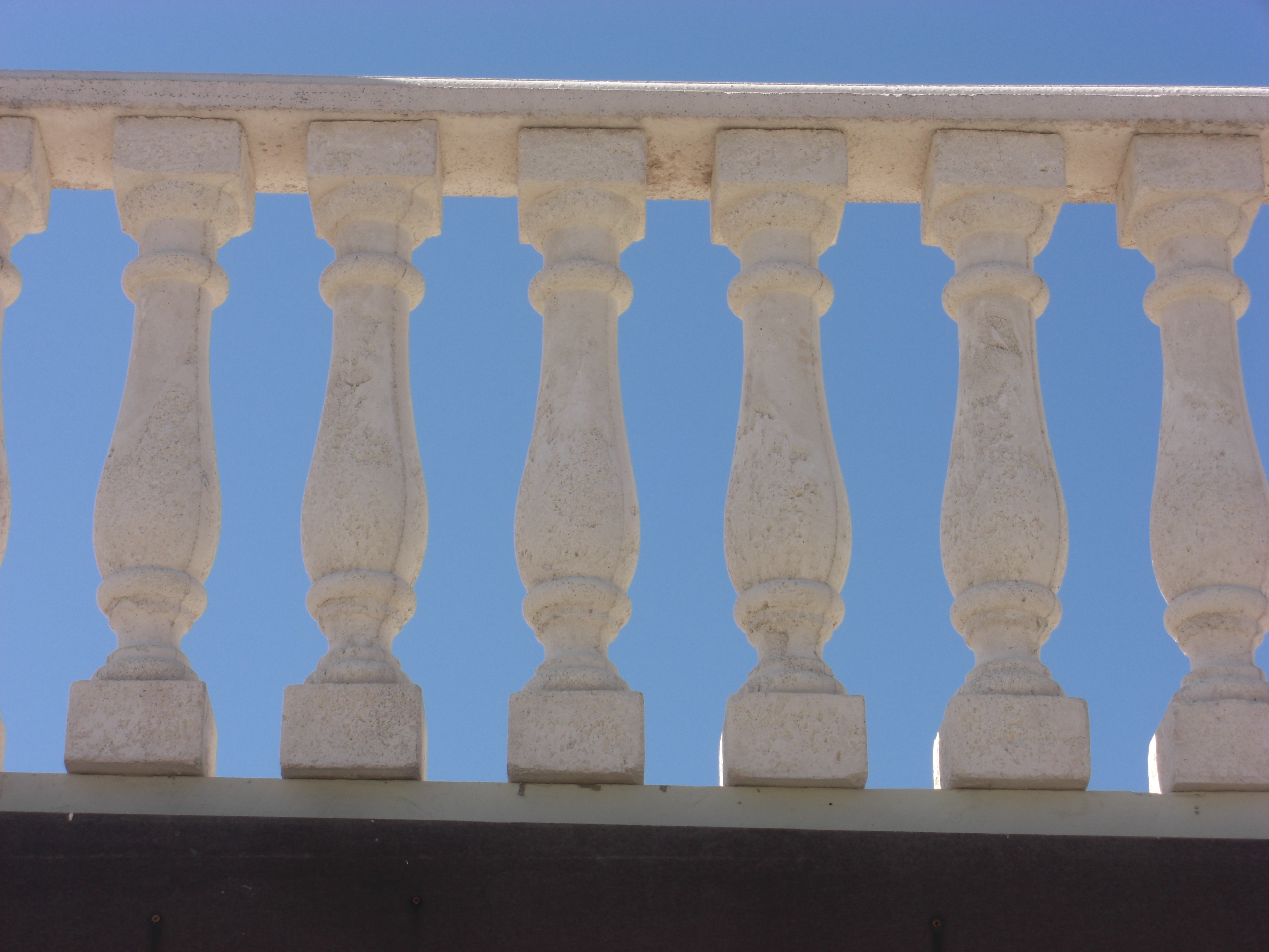 Concrete Columns | Miami, FL. USA | Keystone Gardens inc.