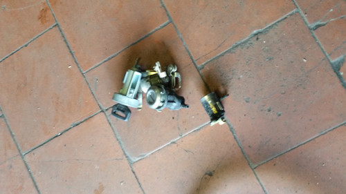 Toyota MR2 MK1 4 piece lock set and key