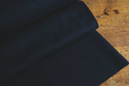 Heavy coat wool- black