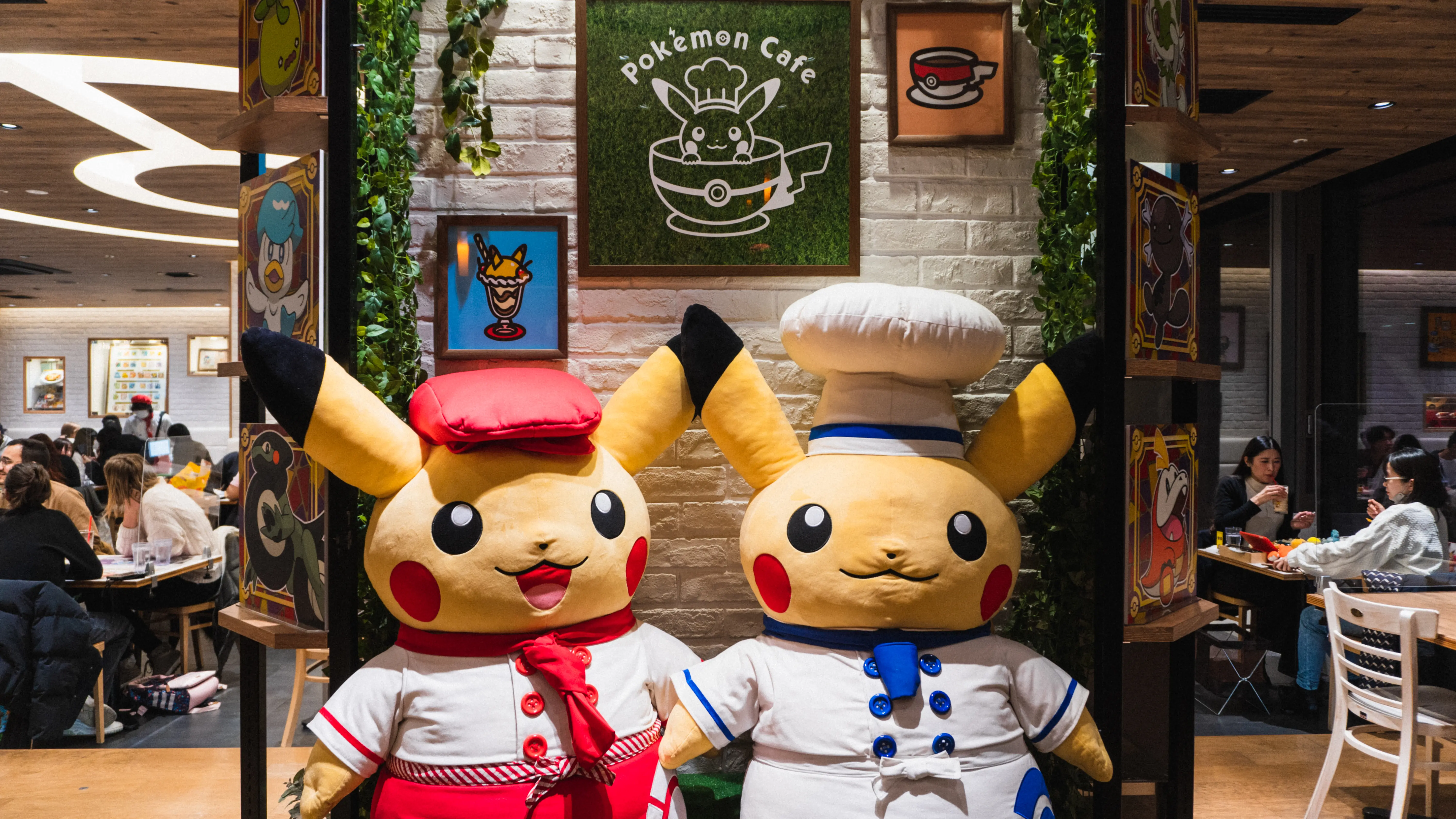 3 CAFÉS TEMÁTICOS que no puedes perderte en JAPÓN [Ranking]