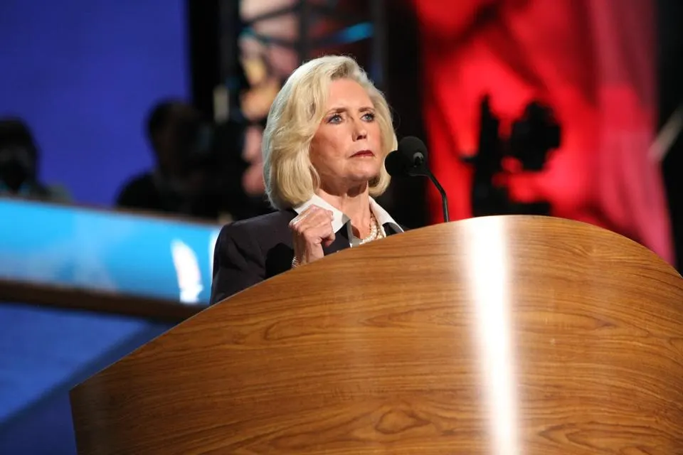 Read | Holly Corbett