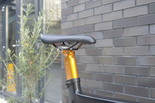 No Logo 'X-Type' - Gold Seat Post | hackney-cycles