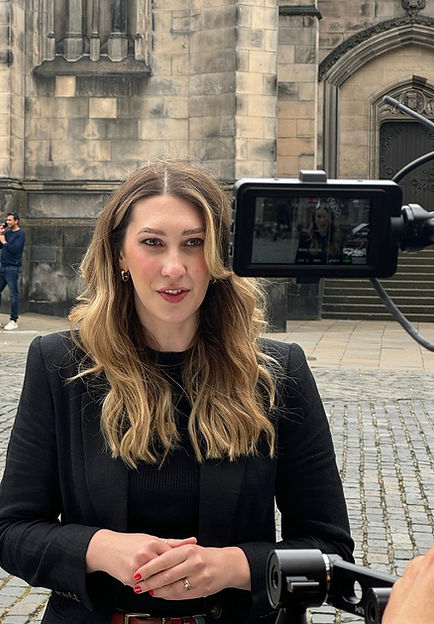 Home | Dr Madeleine Pelling