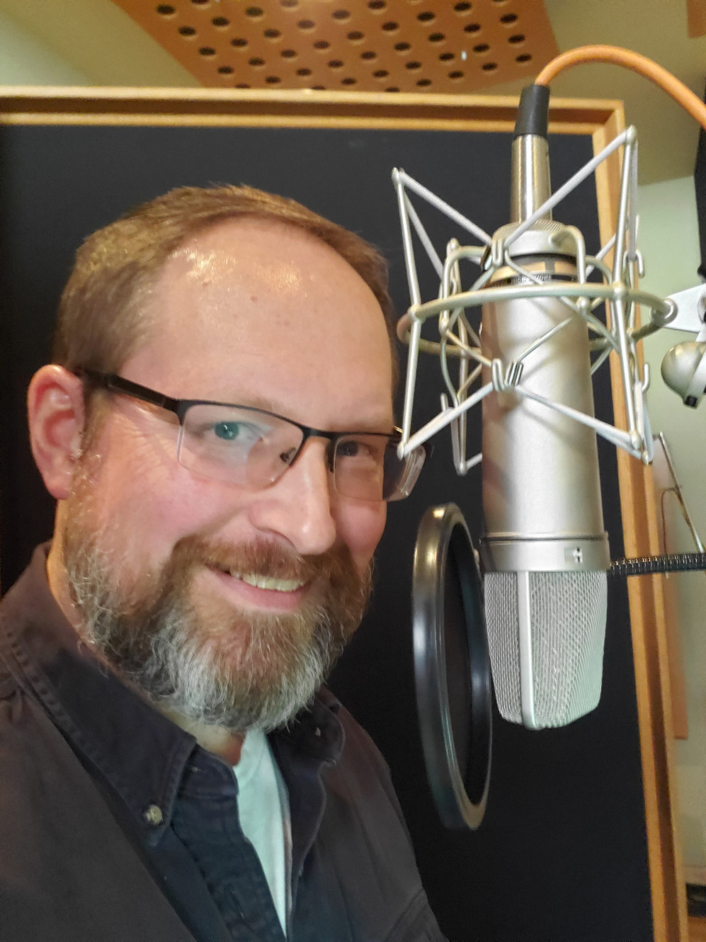Voice Over Artist - Phil Ewert Productions