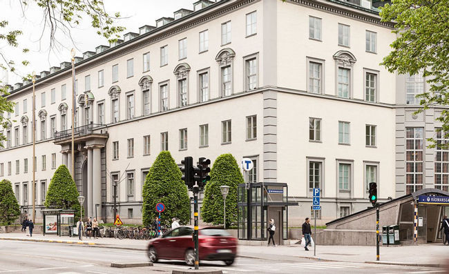 Apply for the Stockholm School of Economics MBA Scholarship