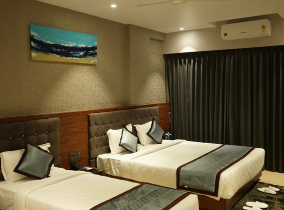 Book a Hotel Room in Shirdi | Alaukik Hotel | Best Hotel in Shirdi