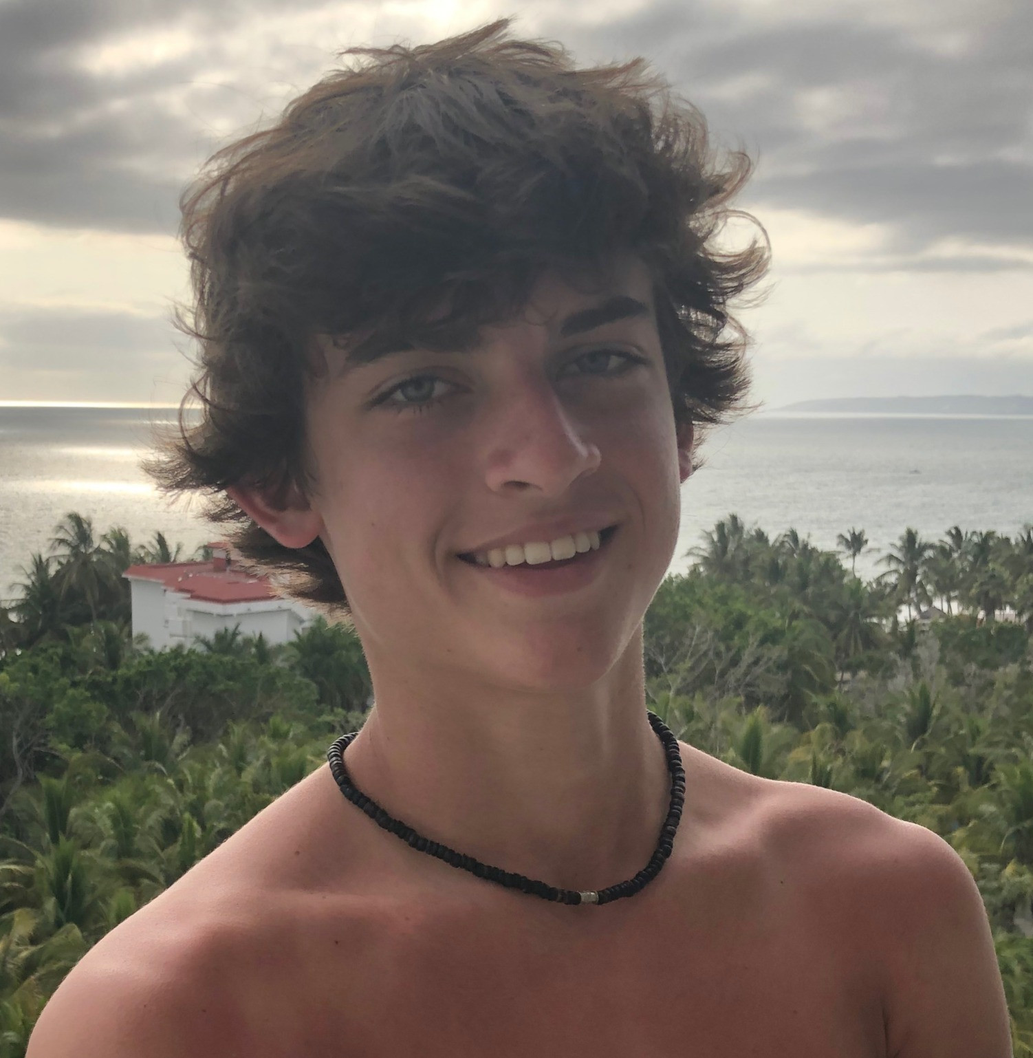 Sam Hurley's Instagram, Twitter & Facebook on IDCrawl