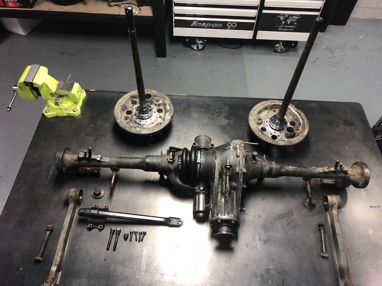 R&R AUTOMOTIVE RESTORATIONS