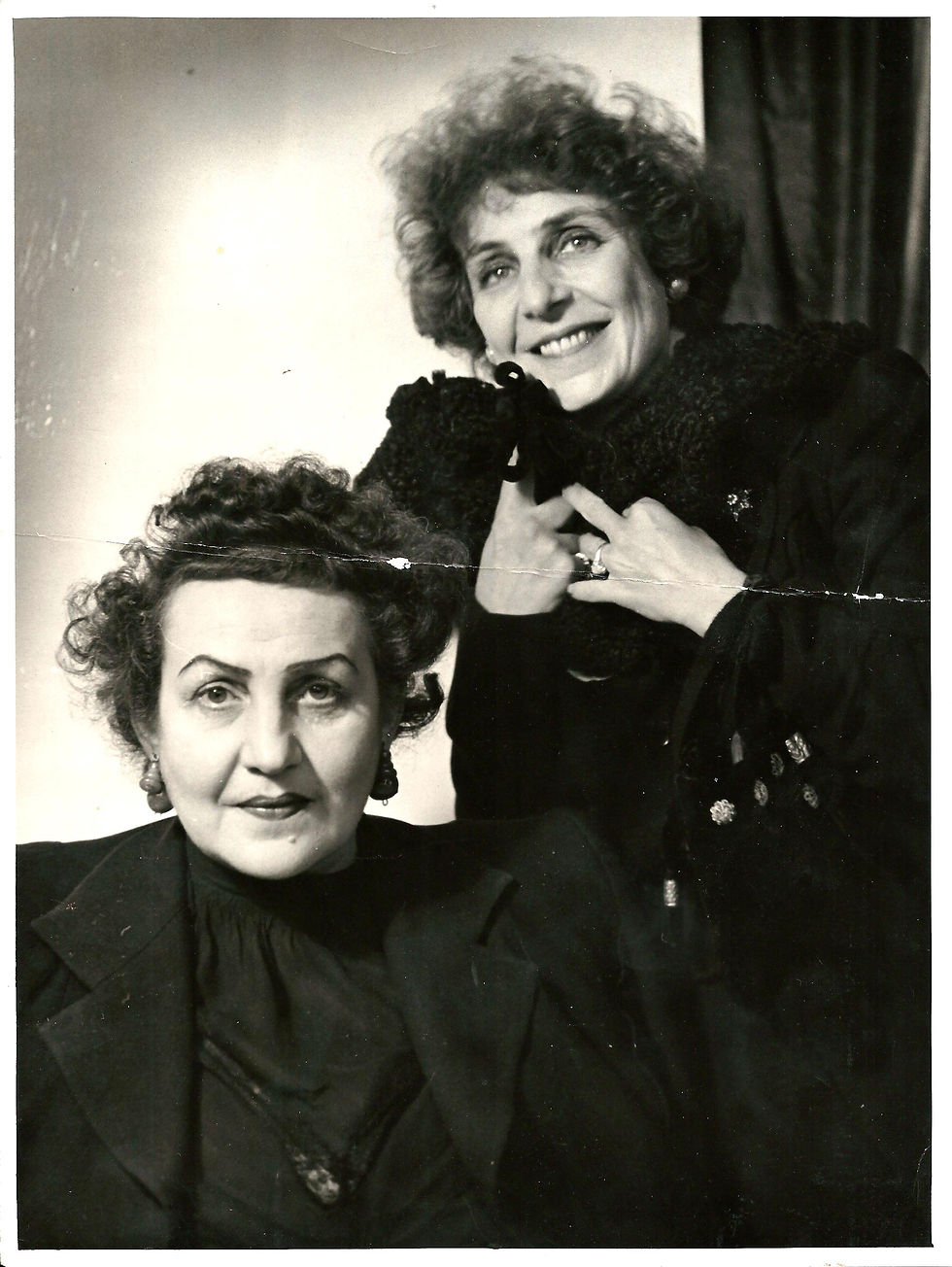 YEL, TOZ, PORTRELER: Aliye Berger