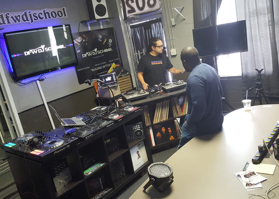 DFW Dj Lessons | United States | DFW DJ SCHOOL - DJ Lessons