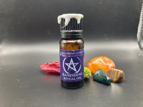 Banishing ~ Ritual Oil | The Woodsman's Realm