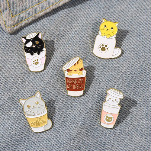 cup cats enamel pin badge | lemoncatshop
