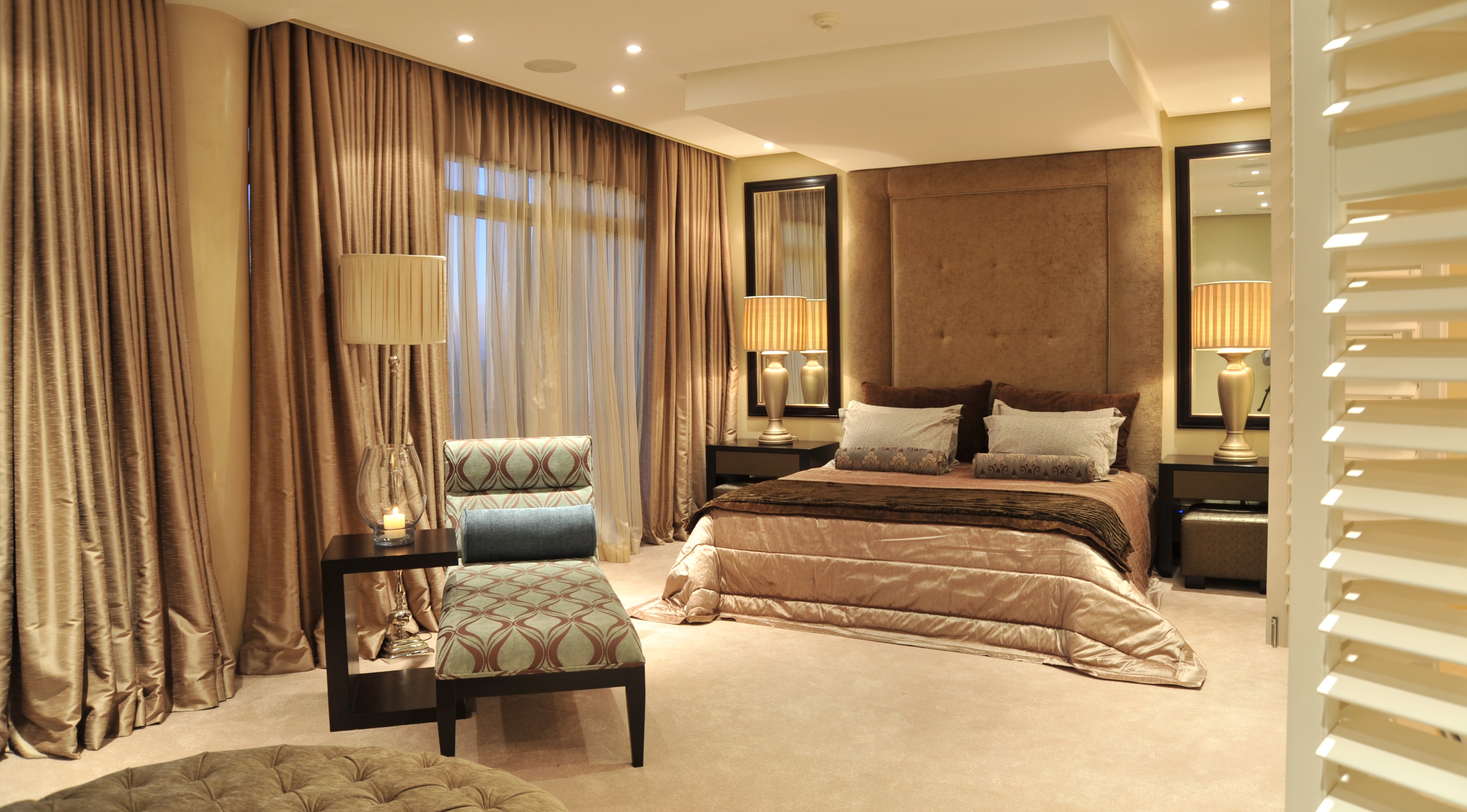 SANDHURST TOWERS | pellerade