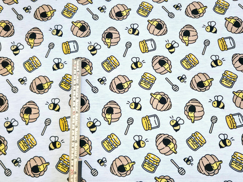 3m for £9 Honey Bees & Hives on White - Spun Polyester Elastane (WH1311 ...