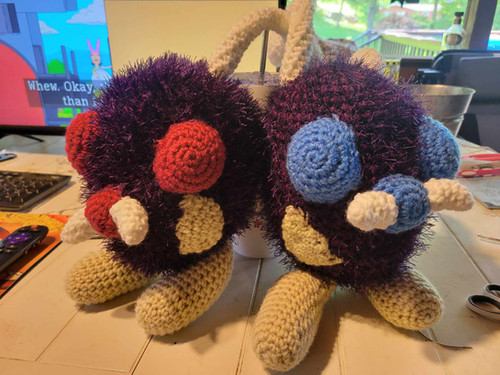 Fuzzy Grape Crochet Pattern - PDF | Seifer's Stitches