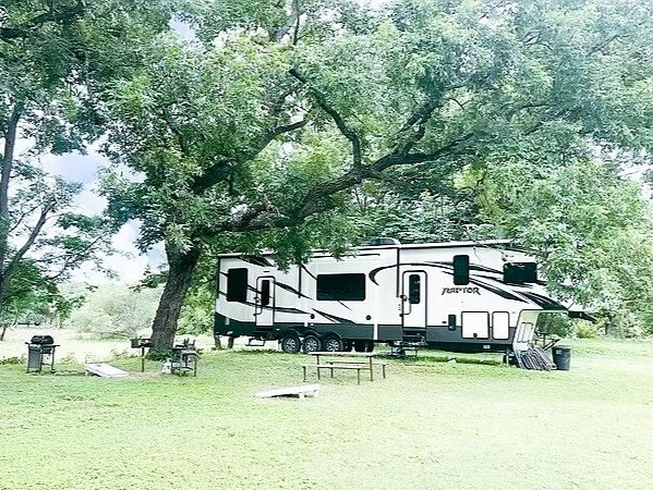 Rio Frio RV Park and Campground | Camping and RVs with Frio River ...