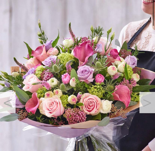 Premium Hand Tied Aqua Pack Flowers | Flower Expressions