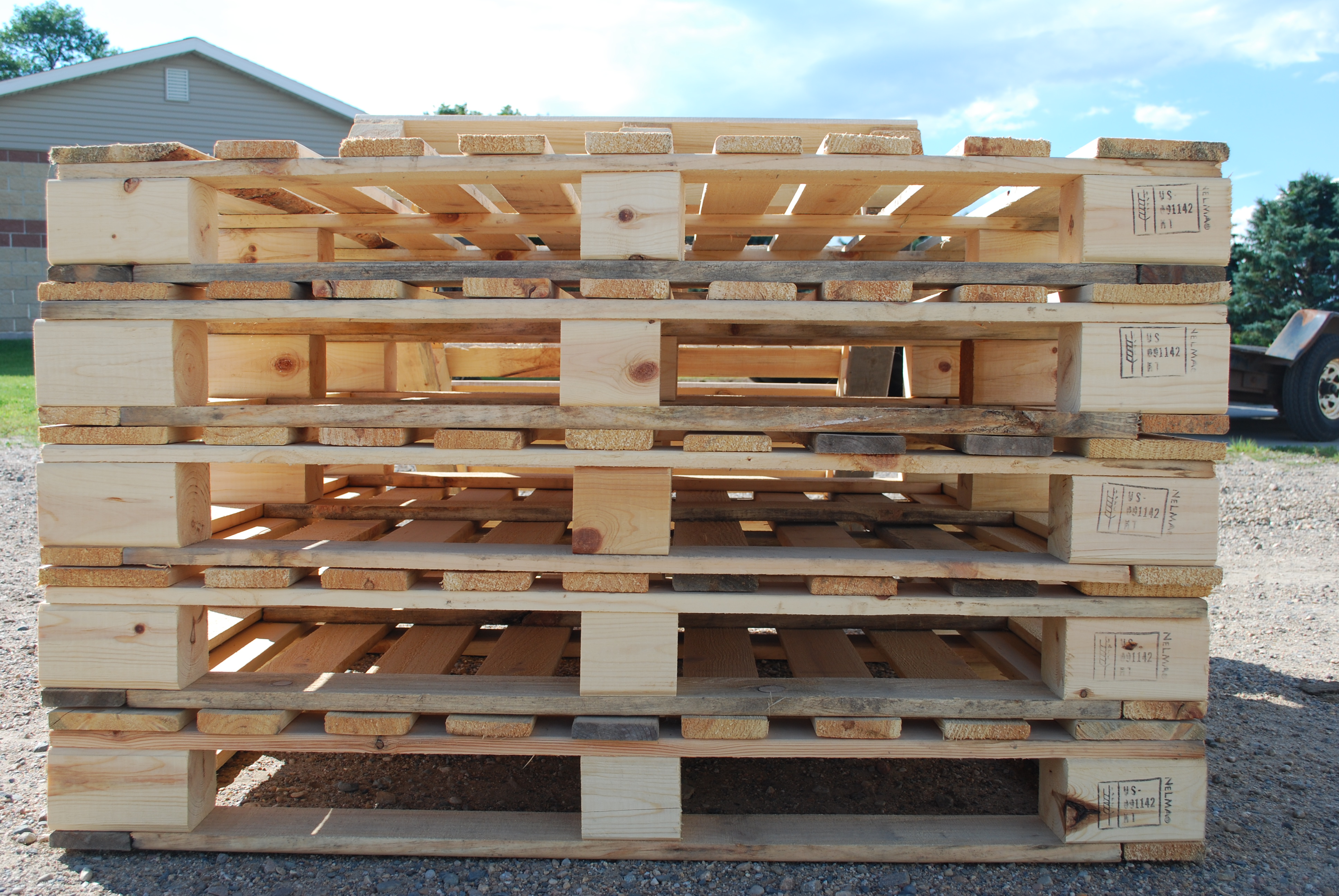 Block Pallets | Sauk Centre | Centre Pallet
