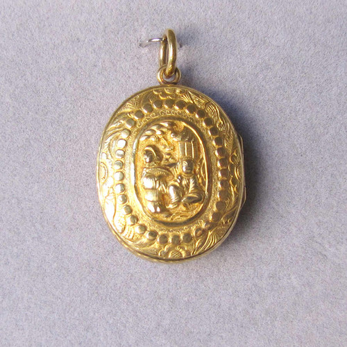 Antique Chinese Export 18K Oval Locket with Engraving and Relief Scene ...