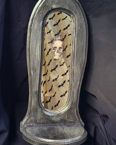 Vintage Wall Mirror with Peeking Skull | Skulls & Stones Jewelry