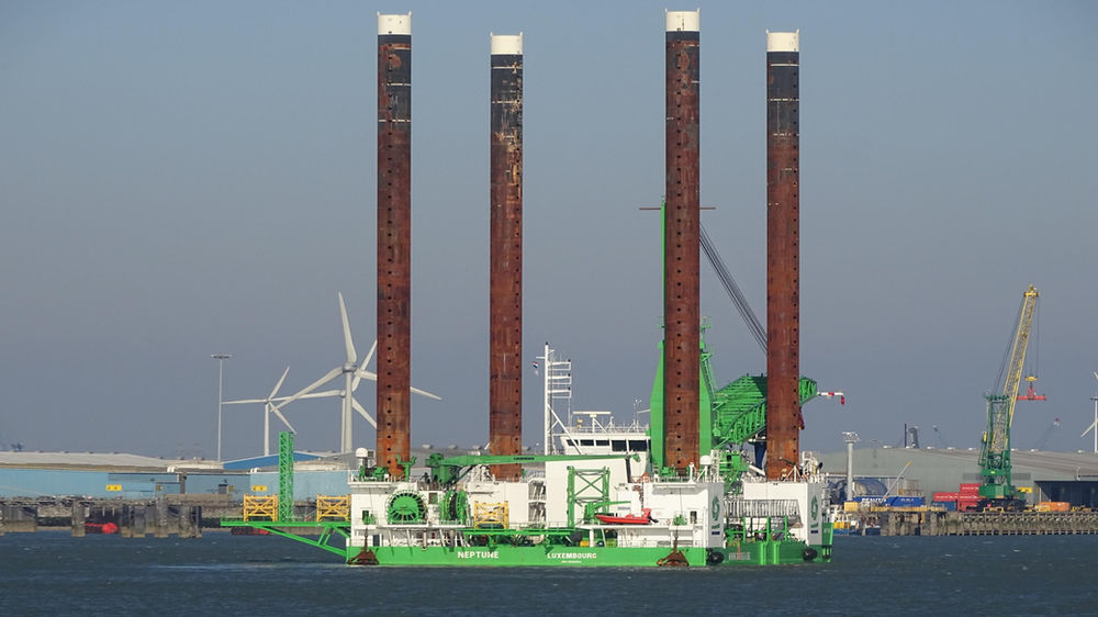 Neptune, the world's largest jack-up