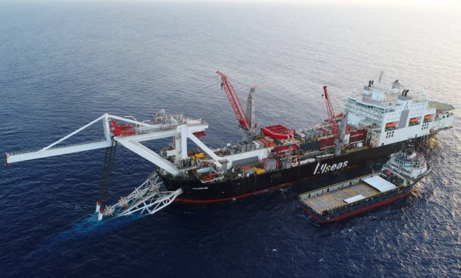 22 Types of dynamically positioned vessels