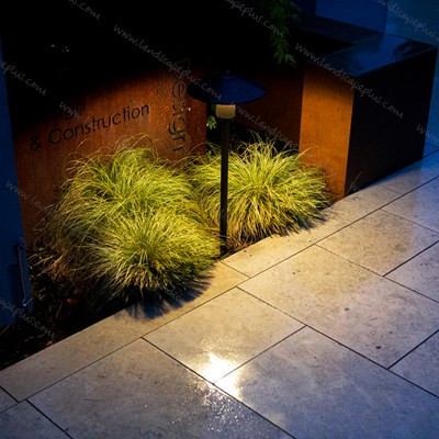 Hunza Tier Light Leuchte auf Mast mit 360° Lichtaustritt Blendfrei ...