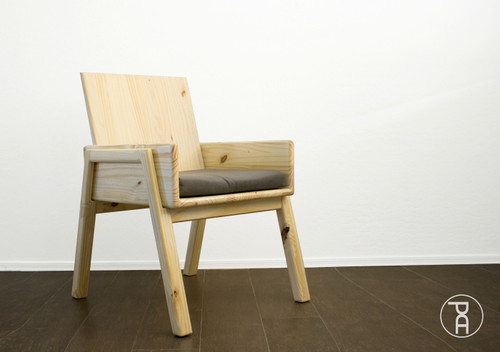 Stair Tread Arm Chair by Pneumatic Addict | Woodworking Guide