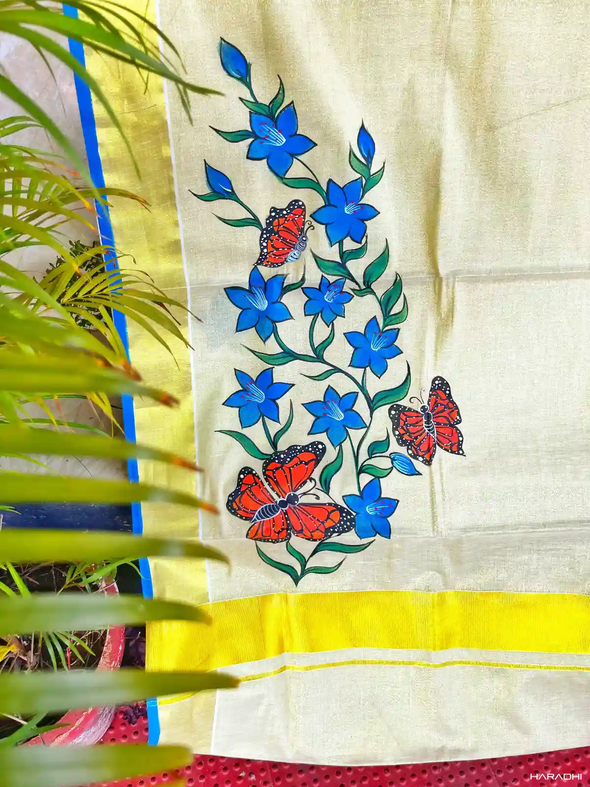 Buy Traditional Kerala Saree Online at the Best Price | HARADHI 3/8