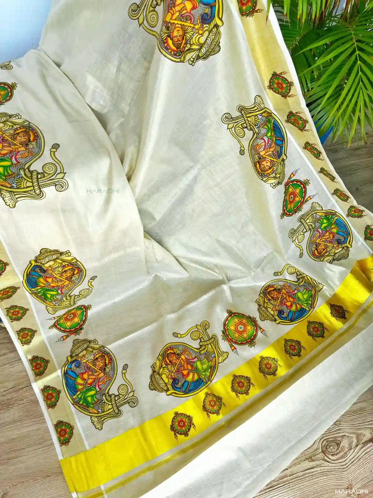 Buy Traditional Kerala Saree Online at the Best Price | HARADHI 3/8