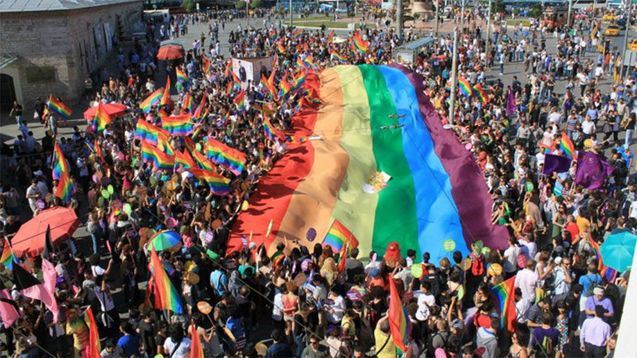 El Colectivo LGBTQ en el Mundo Hispano