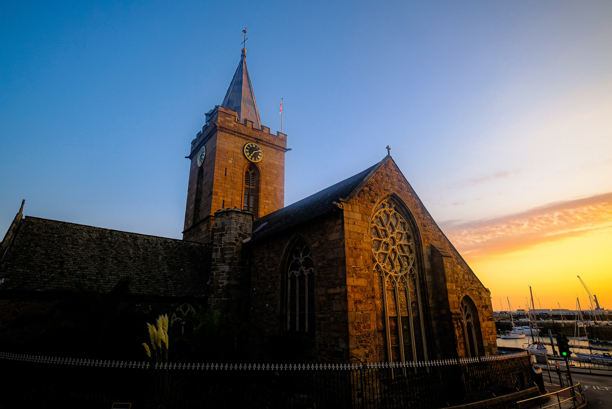 HOME | Town Church