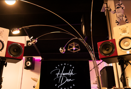Humble Den Studios | BAH Wedding Guide