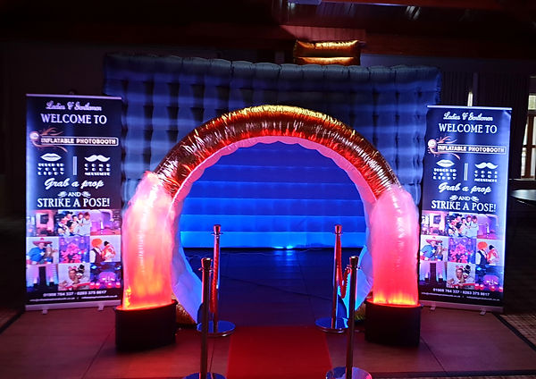 Inflatable Photo Booth Hire - Themed Booths with Magic Mirror Booths ...