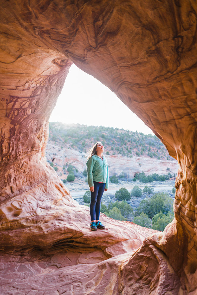 Exploring Moqui Caverns, Kanab, UT
