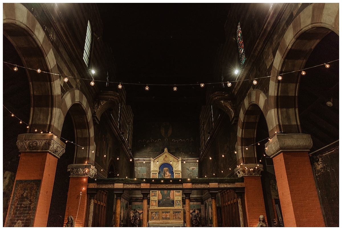 Artsy Urban Museum Wedding at the Fleisher Art Memorial, Philadelphia PA