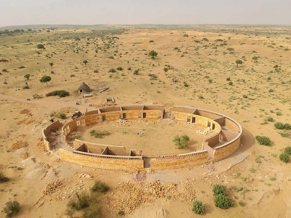 Progress of the construction on The GYAAN Center in Jaisalmer India!