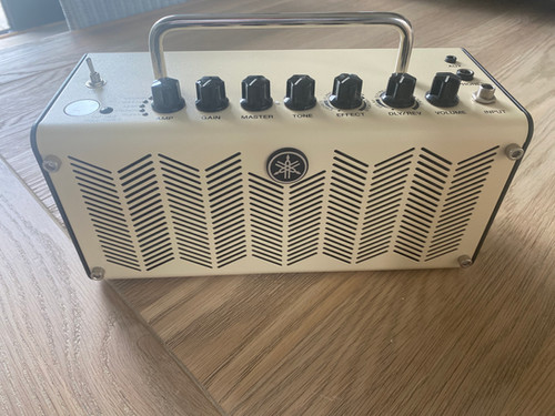 Yamah THR5 Desktop Amp | The Guitar Shack