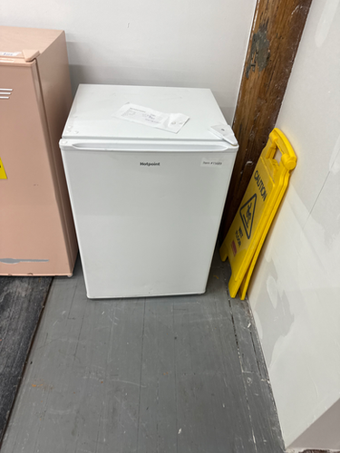 Hotpoint White Mini Fridge 19"Wx27"H- 15689 | The Plug Appliances
