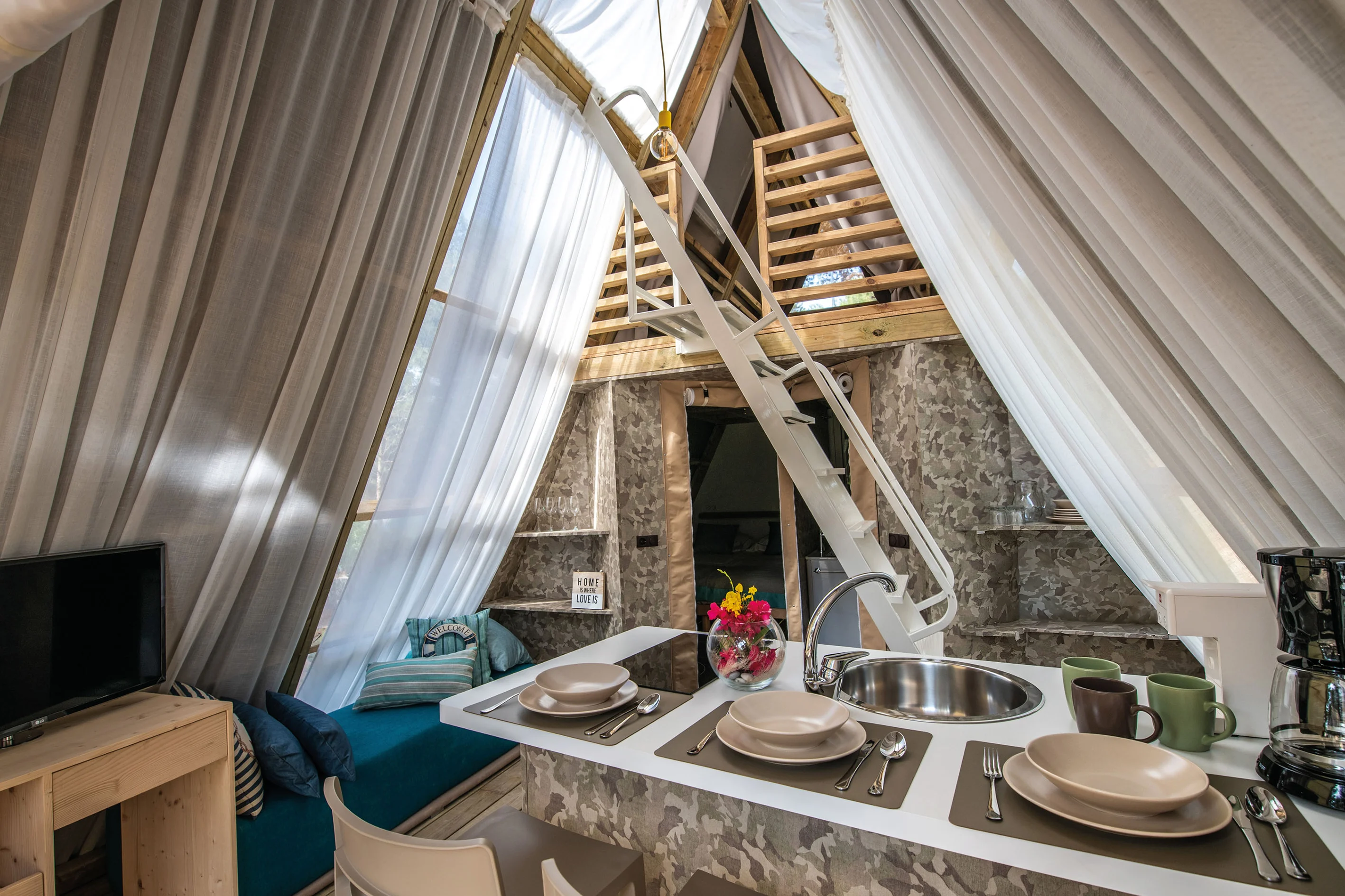 Glamping Tents | Camping Village Lake Maggiore | Italy