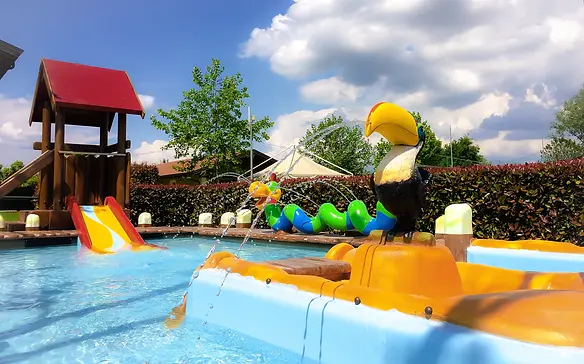 Mago Bay | Waterpark | Zwembaden | Camping Village Lago Maggiore | Italië