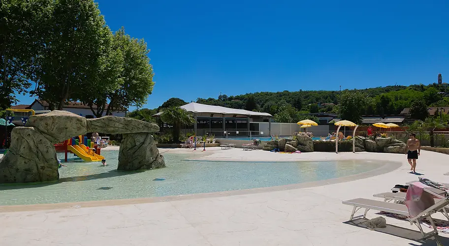 Mago Bay | Waterpark | Zwembaden | Camping Village Lago Maggiore | Italië