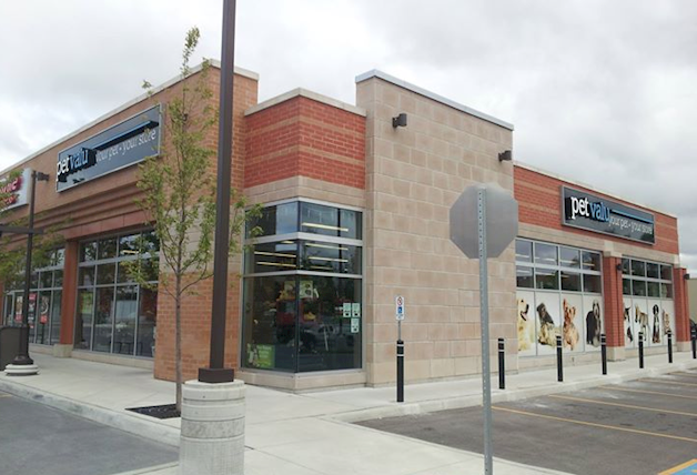 Pet Valu | Leaside Village