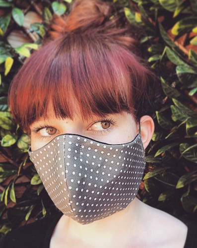 Putty beige spot face mask | Amandasutherland