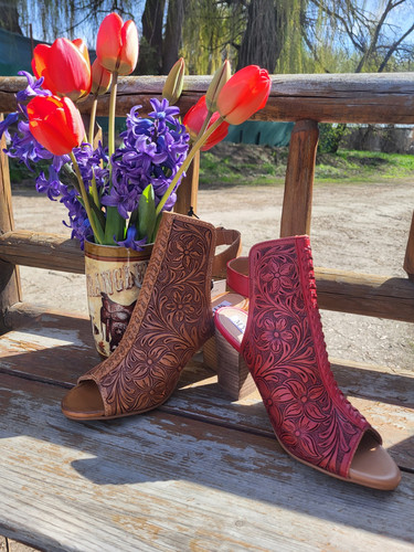 Calandra high front Hand tooled ladies Sandal | The Cowboys Choice