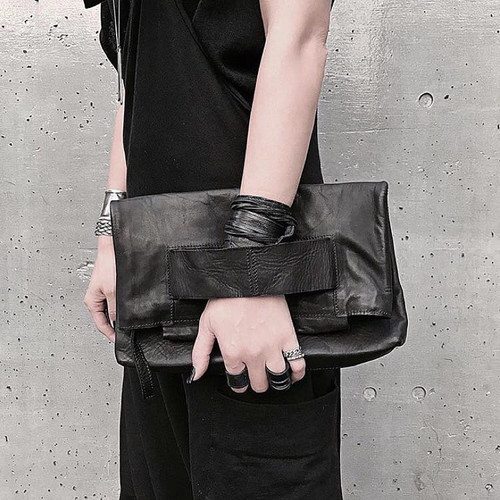 Leather clutch - big / Julia Fom | L Ö V E N D A H L
