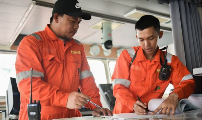 Optimizing Crew Training and Development for Enhanced Performance