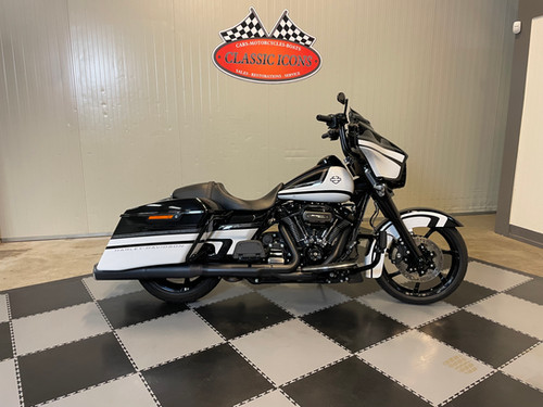 ( SOLD!) Unique Harley custom bike 114 cui ! | Classic icons